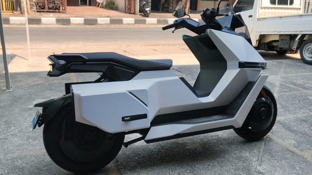 Omo X Smart Debut Global di Indonesia, Motor Listrik Futuristik dengan ...