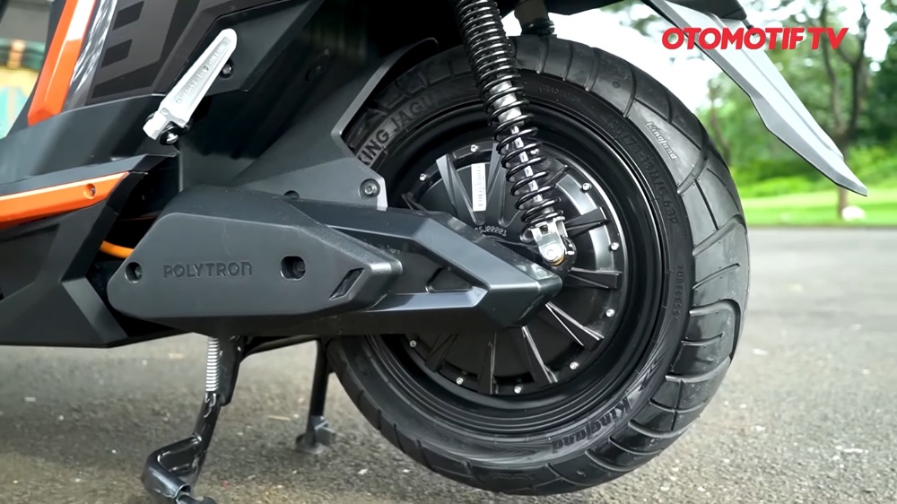 Review Polytron Fox 350 2026: Motor Listrik Rp15 Jutaan dengan Jarak ...