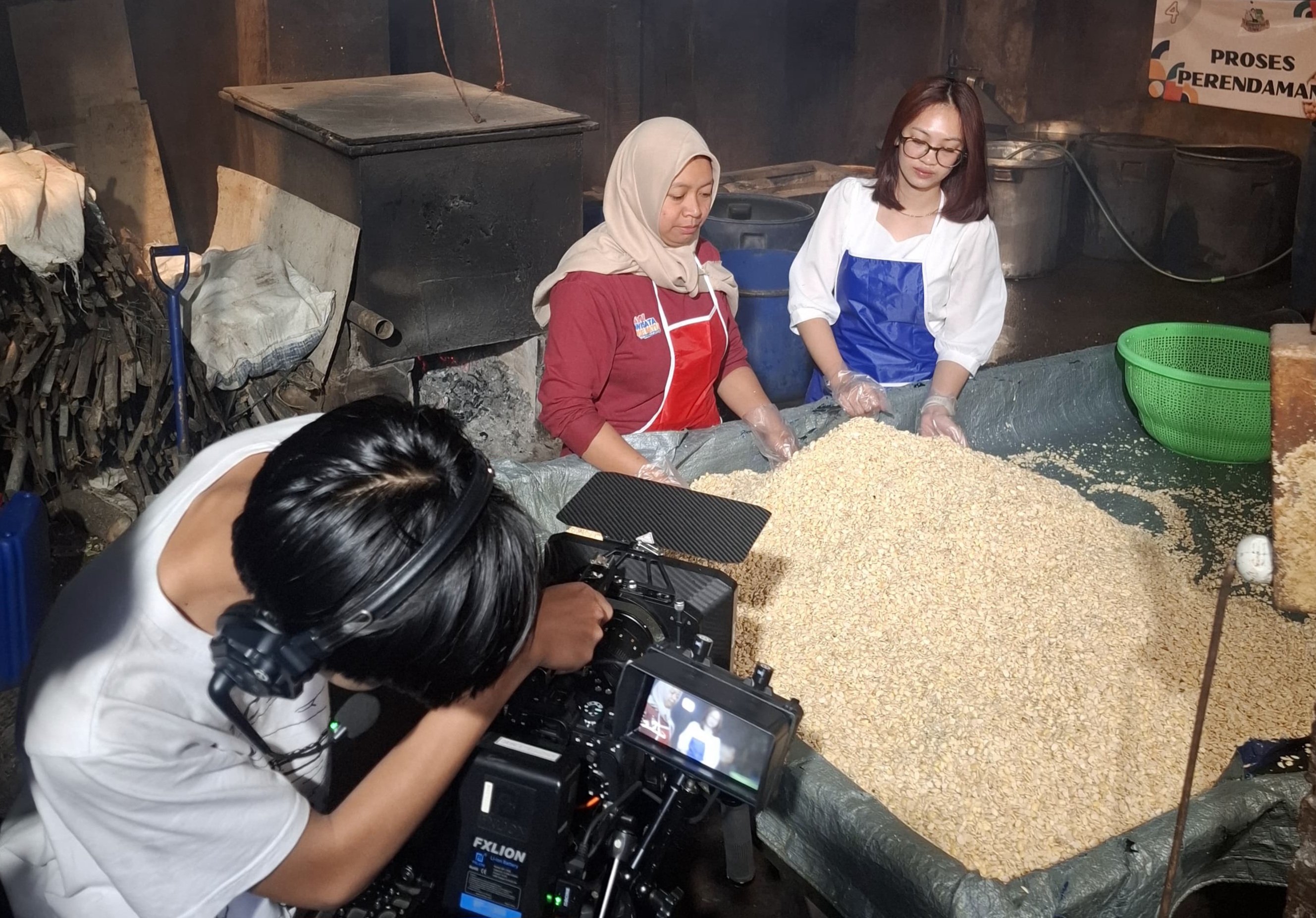 Mengawal Eksistensi dan Inovasi Kuliner di Kampung Tempe Beji: Menatap ...